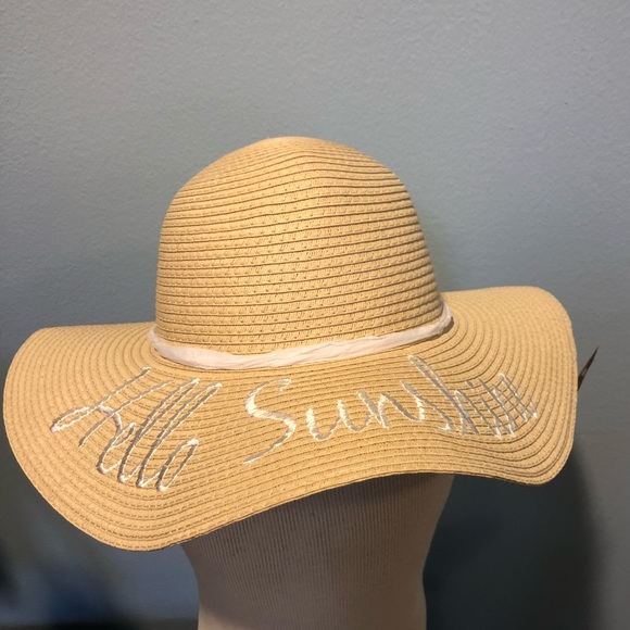 Dpc | Accessories | Upf5 Hello Sunshine Packable Straw Floppy Hat ...